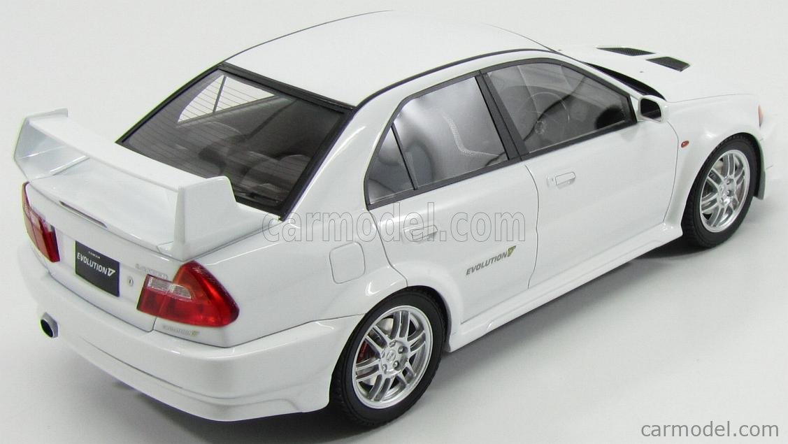 TARMAC T03-WH Scale 1/18 | MITSUBISHI LANCER EVO V GSR 1998 WHITE