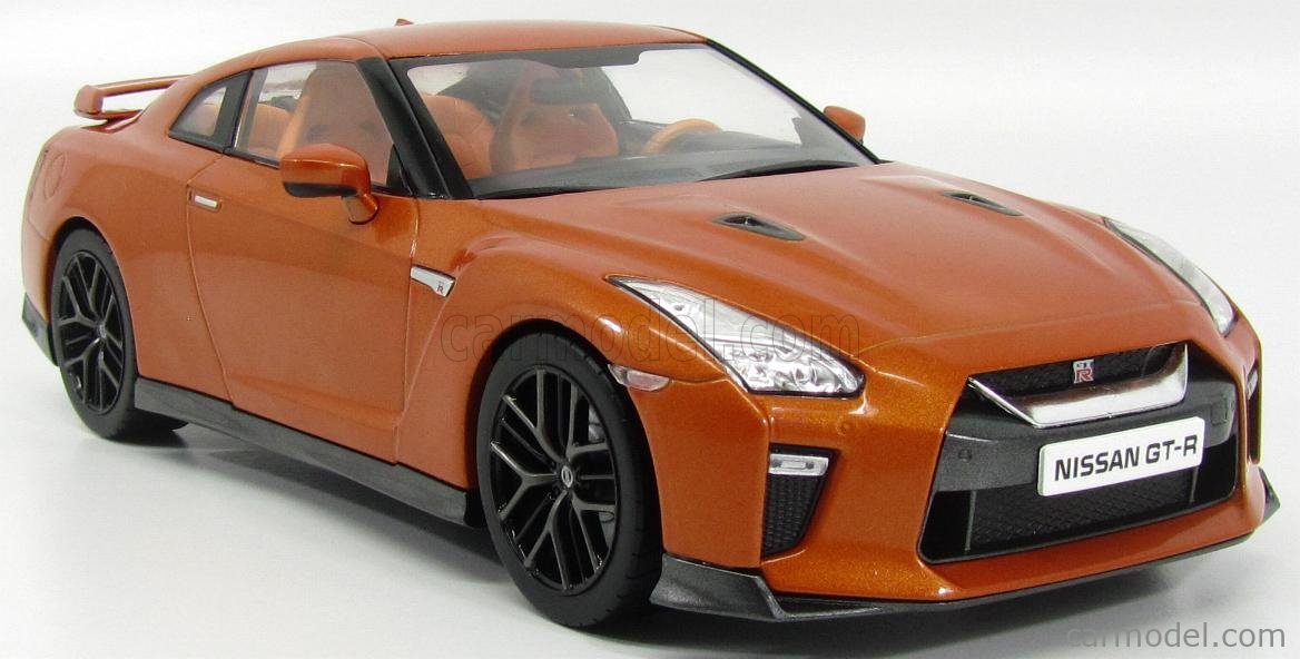 TRIPLE9 T9-1800198 Scala 1/18 | NISSAN GT-R (R35) COUPE 2017 ORANGE MET