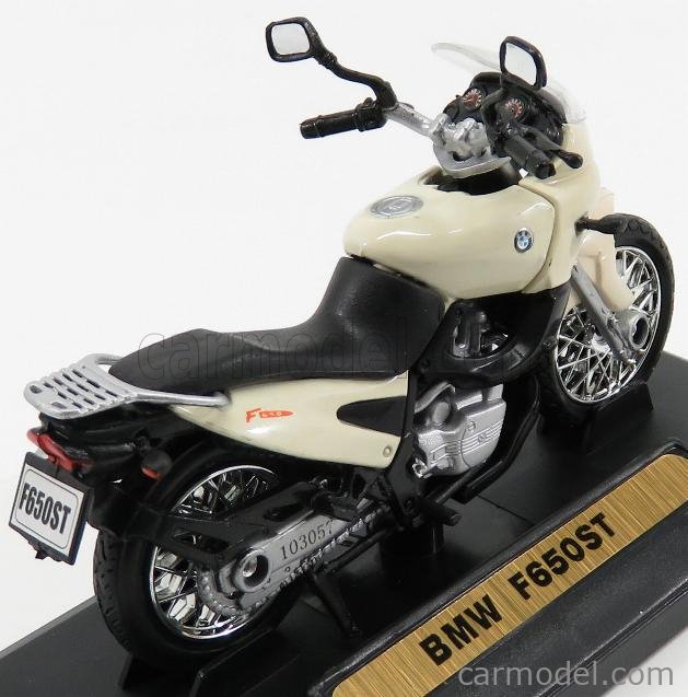 MOTOR-MAX MMAX426-76205 Scale 1/18 | BMW F650ST 1997 IVORY BLACK