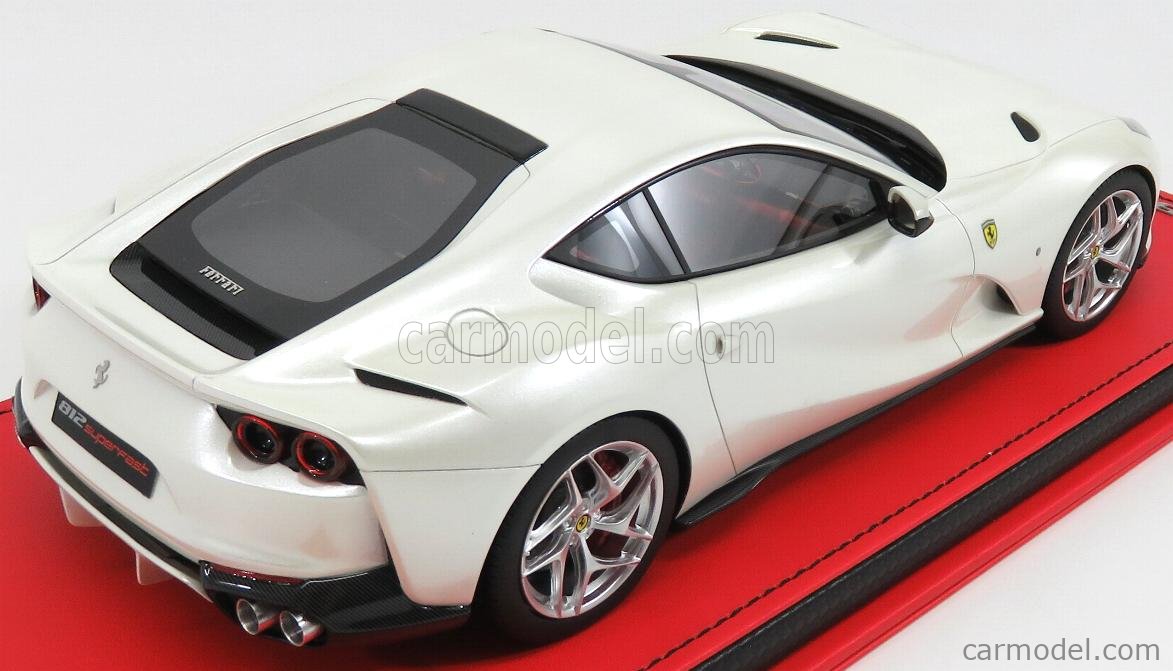 MR-MODELS FE021E Escala 1/18 | FERRARI 812 SUPERFAST 2017 - CON VETRINA ...