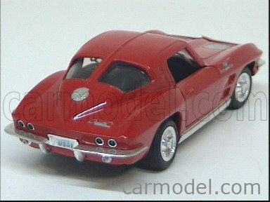 REVELL / Scale 1/24 | CHEVROLET CORVETTE STINGRAY COUPE RED
