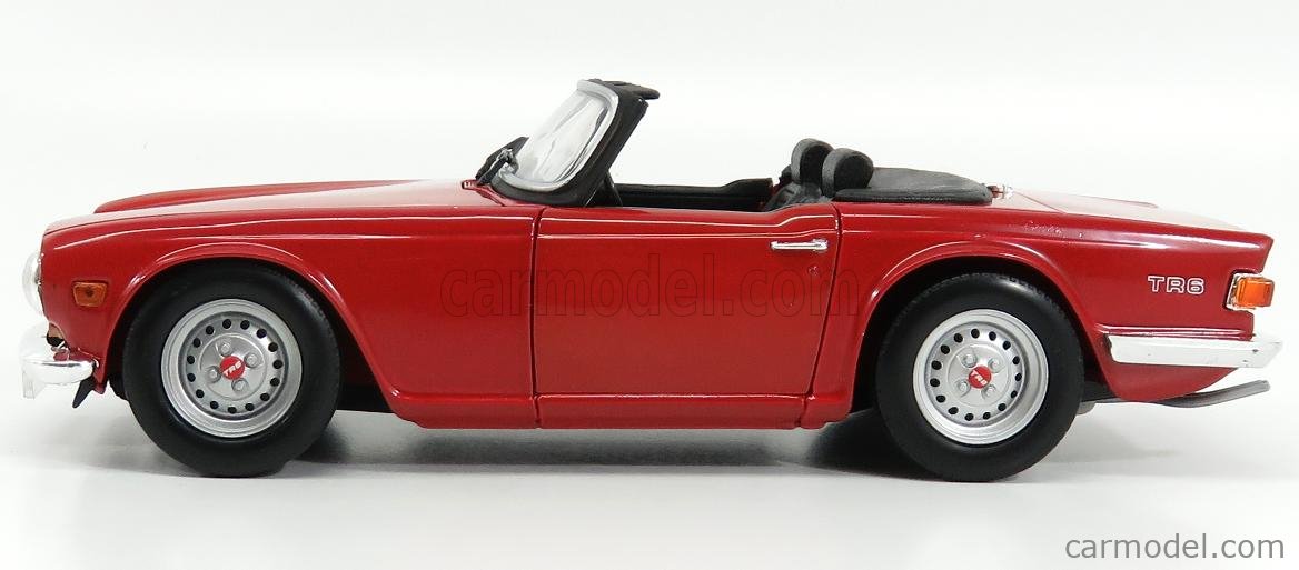 ERTL 07884 Scale 1/18 | TRIUMPH TR6 SPIDER 1969 RED