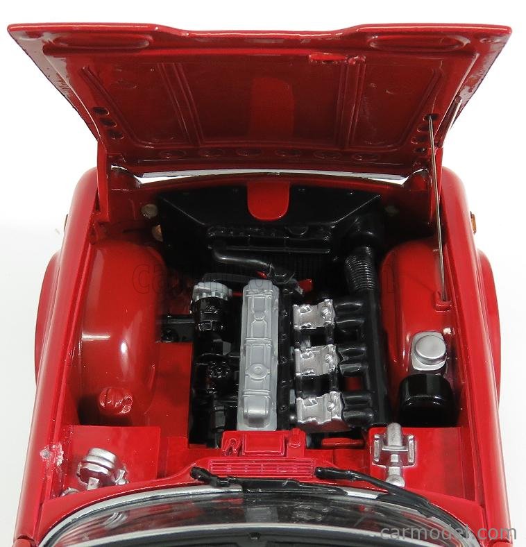 ERTL 07884 Scale 1/18 | TRIUMPH TR6 SPIDER 1969 RED