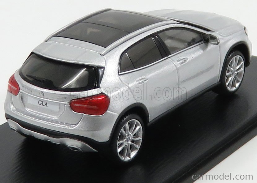 SPARK-MODEL SDC027 Scale 1/43 | MERCEDES BENZ GLA-CLASS 250 2017 WHITE