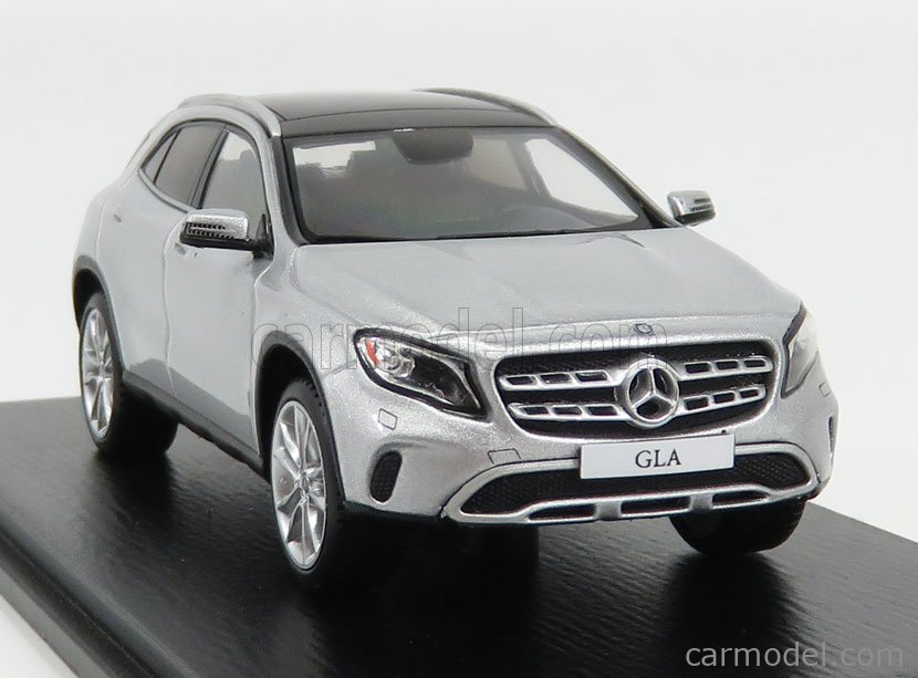 SPARK-MODEL SDC027 Scale 1/43 | MERCEDES BENZ GLA-CLASS 250 2017 WHITE