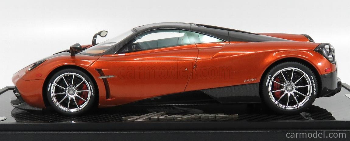 BBR-MODELS P1832F18 Scale 1/18 | PAGANI HUAYRA KIT TEMPESTA 2016 COPPER MET