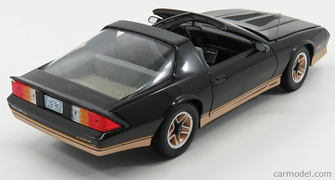 SUN-STAR 01952 Scale 1/18 | CHEVROLET CAMARO Z28 CABRIOLET 1985 BLACK