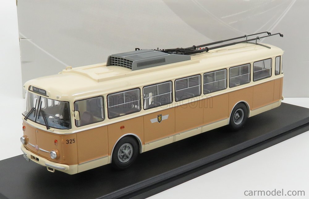 PREMIUM CLASSIXXS 47068 Scale 1/43 | SKODA 9TR AUTOBUS 1961 2 TONE CREAM
