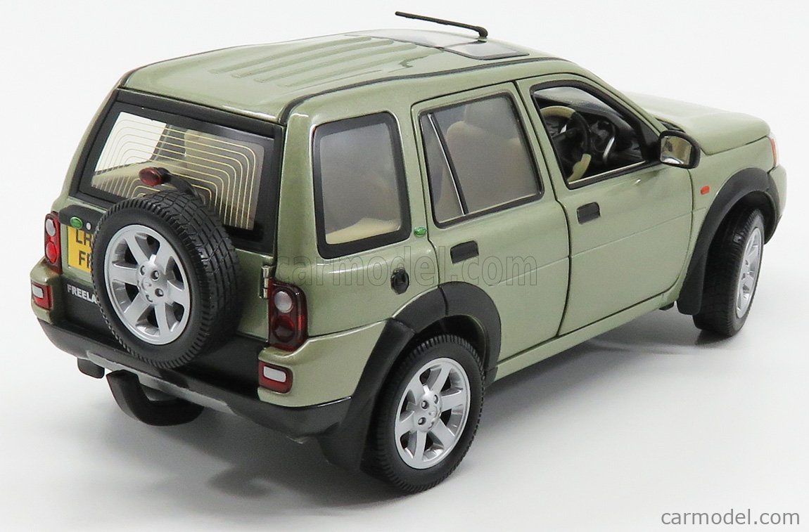 ERTL 40602 Escala 1/18 | LAND ROVER FREELANDER MKII 2007 LIGHT GREEN MET