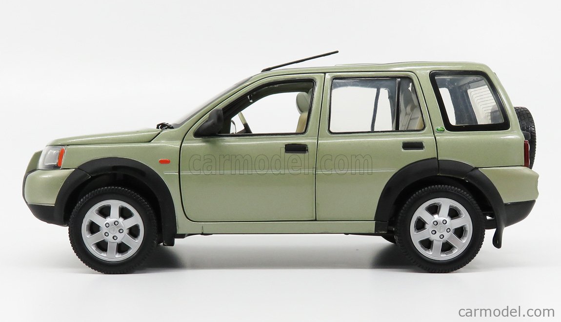 ERTL 40602 Scale 1/18 | LAND ROVER FREELANDER MKII 2007 LIGHT GREEN MET