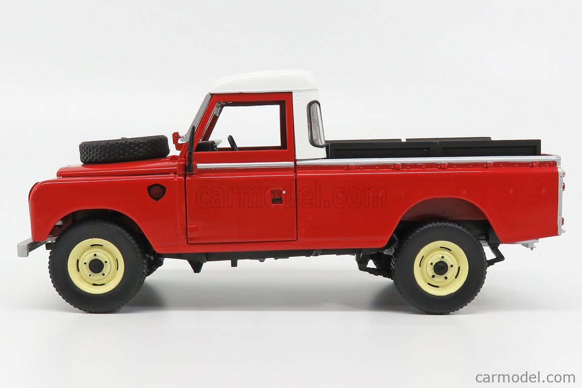 UNIVERSAL HOBBIES UH4405 Scale 1/18 | LAND ROVER LAND 109 III SERIES ...