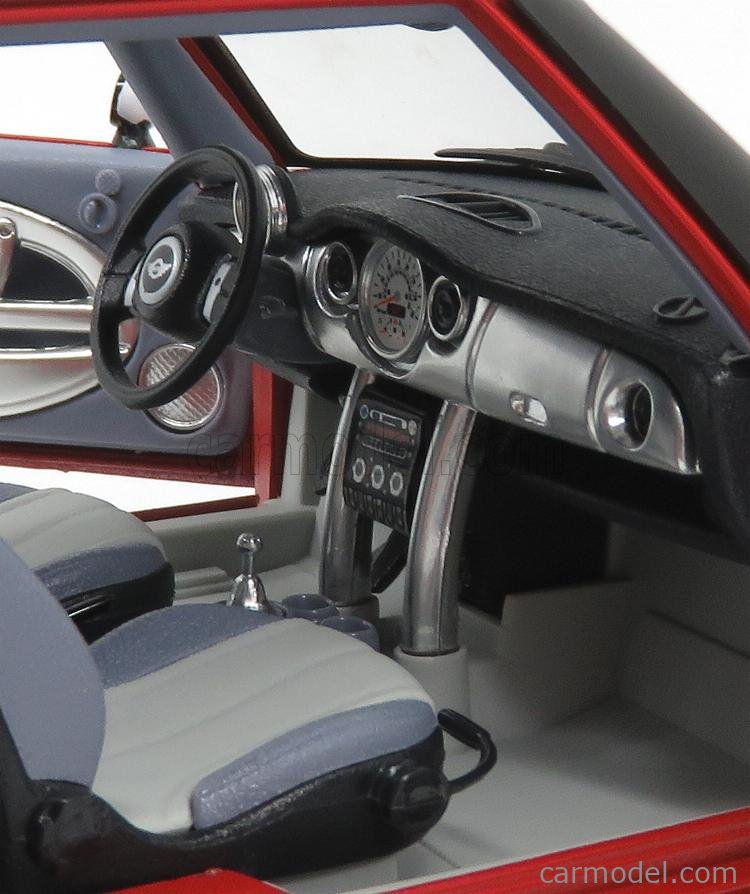 BURAGO 33792 Scale 1/18 | MINI COOPER 2000 RED WHITE