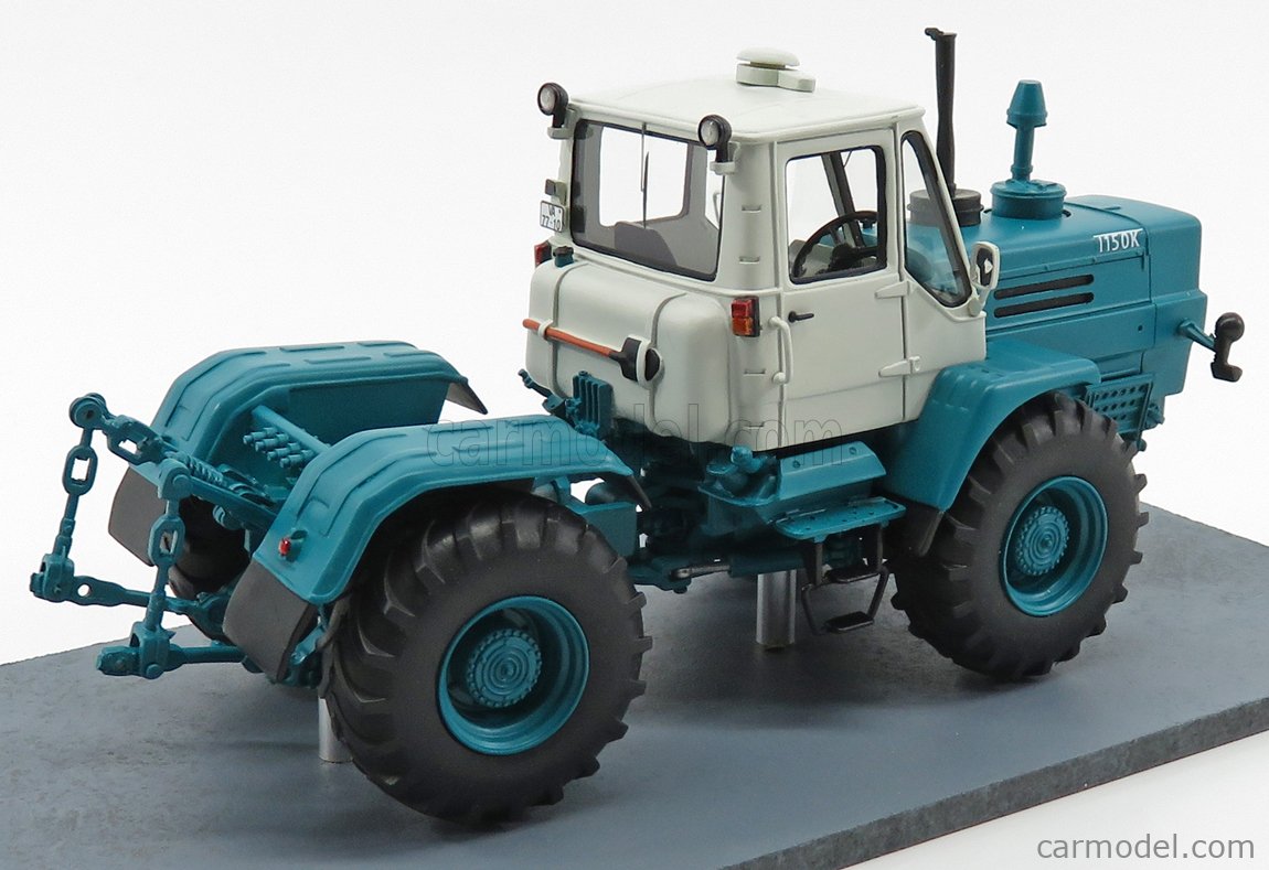 SCHUCO 09077 Masstab: 1/32 | CHARKOW T-150K TRACTOR 1972 GREEN BEIGE