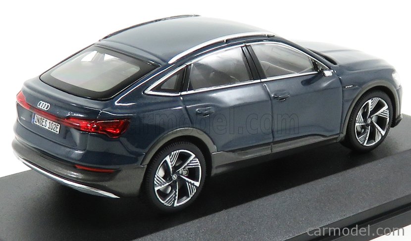 I-SCALE 5012020032 Scale 1/43 | AUDI E-TRON SPORTBACK 2020 PLASMA BLUE MET