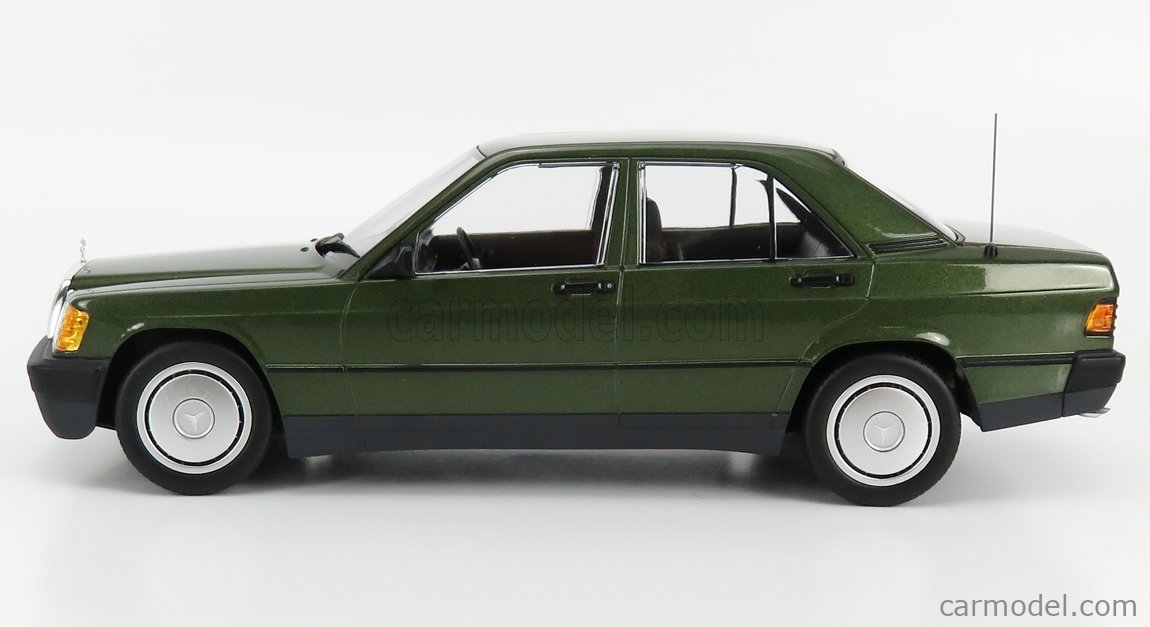 MINICHAMPS 155037001 Scale 1/18 | MERCEDES BENZ 190E (W201) 1984 GREEN MET