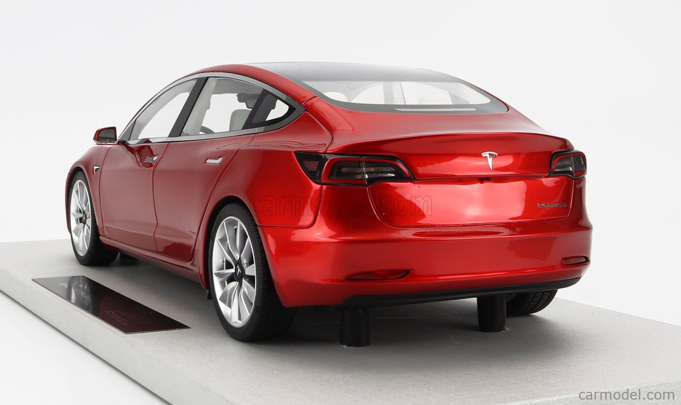 LS-COLLECTIBLES LS074A Scala 1/18 | TESLA MODEL 3 2017 RED