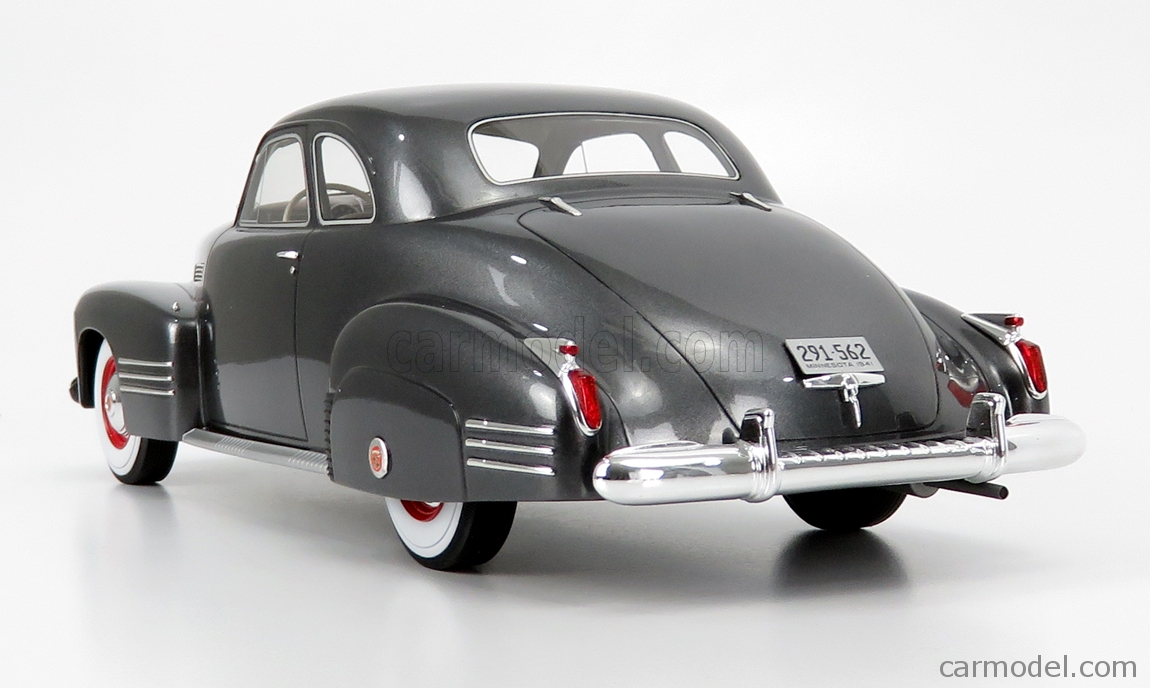 BoS-MODELS BOS291 Scale 1/18 | CADILLAC SERIES 62 CLUB COUPE 1946 GREY