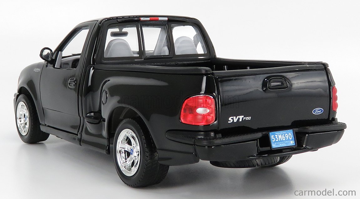 MAISTO 31141BK Scale 1/18 | FORD USA F-150 SVT LIGHTNING PICK-UP 2003 BLACK