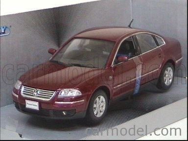 WELLY WE2426 Scale 1/24 | VOLKSWAGEN PASSAT BERLINE 2001 RED MET