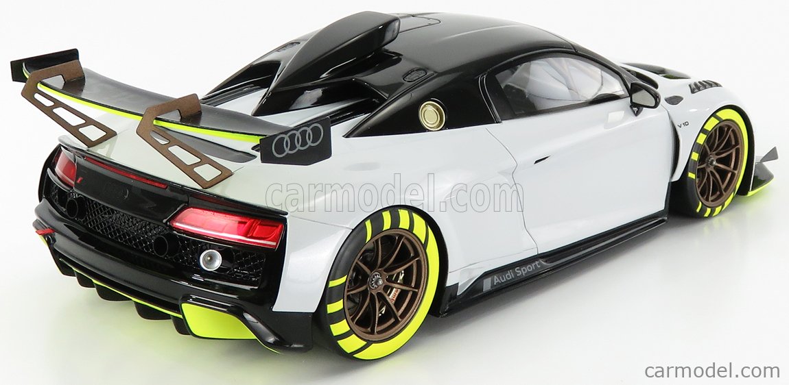 SPARK-MODEL 5021900451 Scale 1/18 | AUDI R8 LMS V10 GT2 N 0 PRESS 2020 LIGHT GREY BLACK GREEN