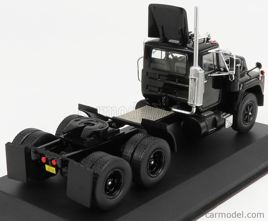 IXO-MODELS TR082 Scale 1/43 | MACK R-SERIES TRACTOR TRUCK 3-ASSI 1966 BLACK