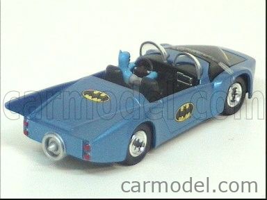 CORGI 77307 Scale 1/43 | BATMAN BATMOBILE WITH BATMAN 1980 BLUETTE MET