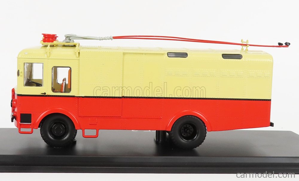 START SCALE MODELS SSM4048 Scale 1/43 | SKODA 9TR AUTOBUS 1961 CREAM RED