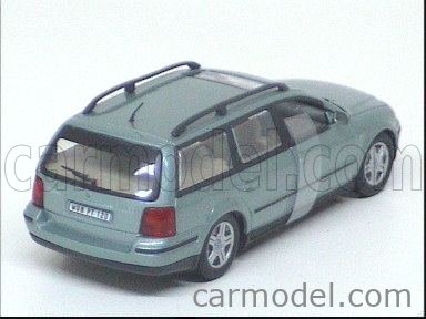 HONGWELL 490453 Scale 1/43 | VOLKSWAGEN PASSAT SW LIGHT GREEN MET