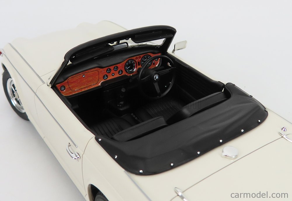 CULT-SCALE MODELS CML069-4 Masstab: 1/18 | TRIUMPH TR5 SPIDER 1967 WHITE