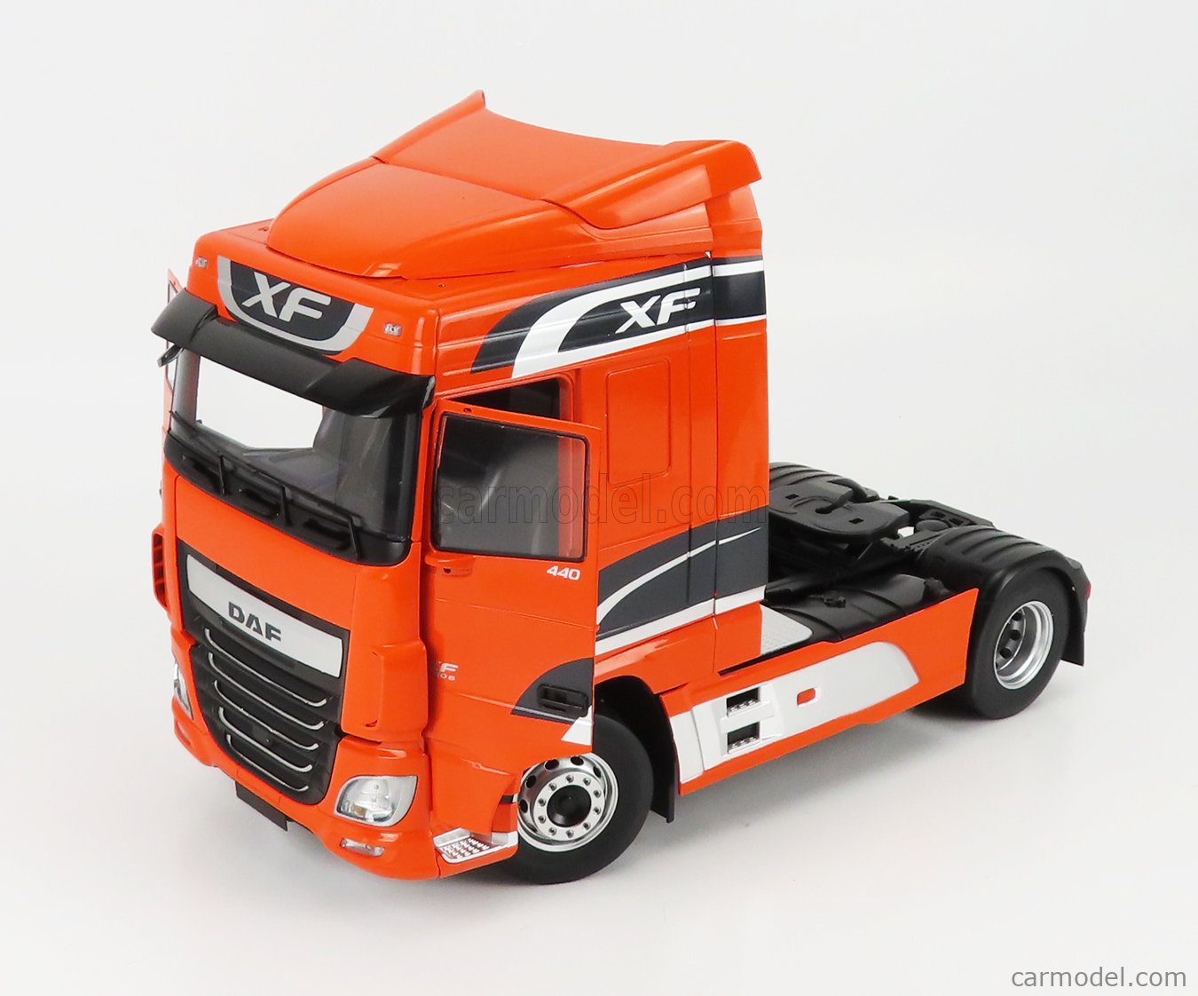 PREMIUM CLASSIXXS 30210 Scala 1/18 | DAF XF SPACE CAB TRACTOR TRUCK 2 ...