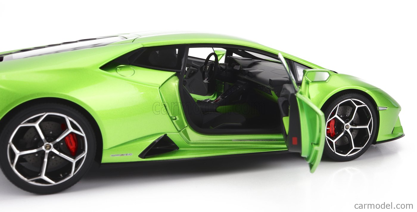 AUTOART 79215 Scale 1/18 | LAMBORGHINI HURACAN EVO 2018 SELVANS GREEN