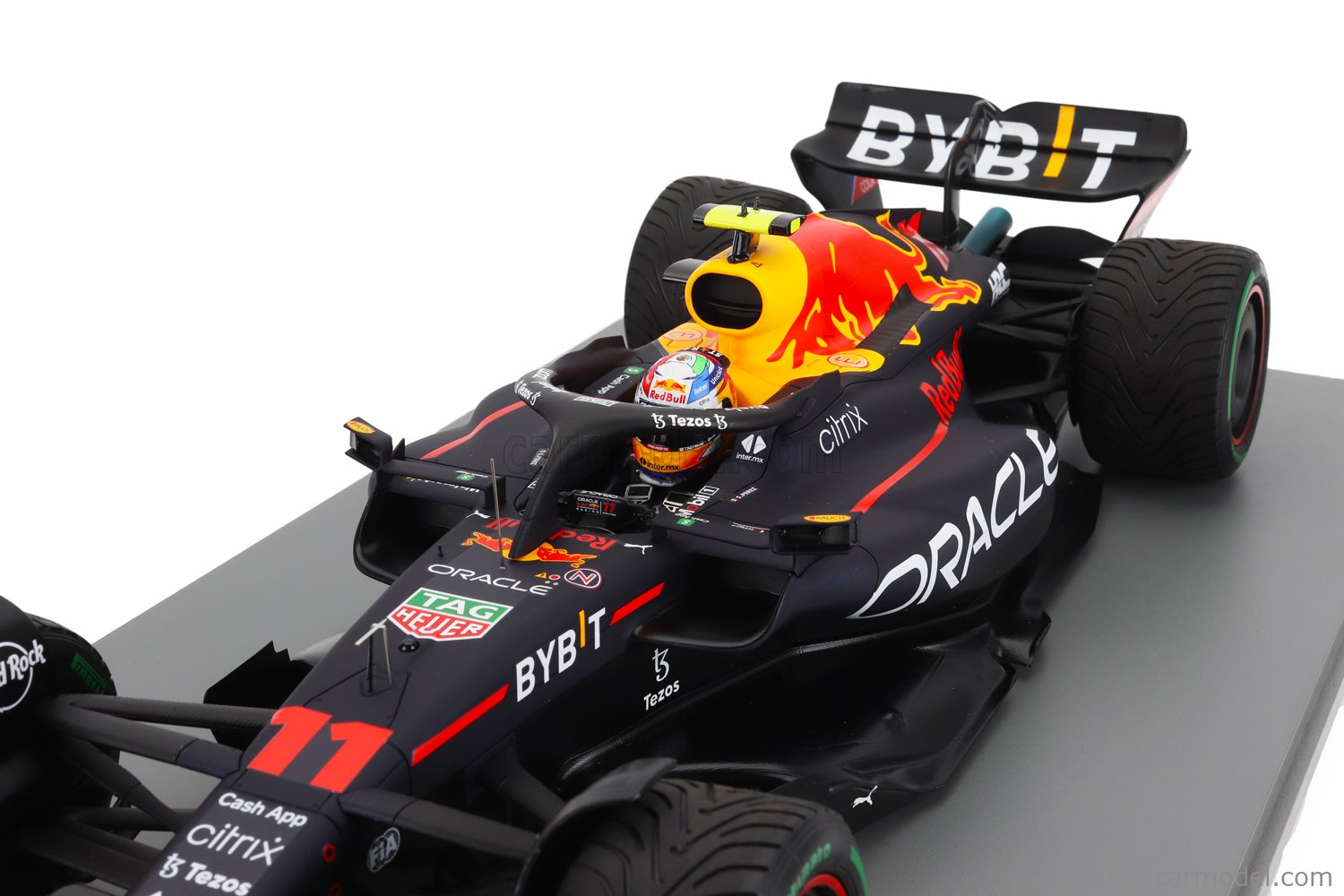 SPARK-MODEL 12S033 Echelle 1/12 | RED BULL F1 RB18 TEAM ORACLE RED BULL RACING N 11 WINNER ...