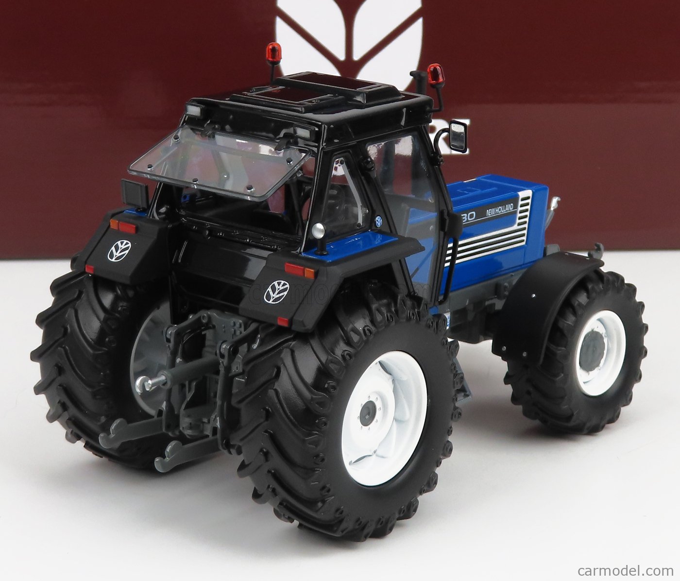 ROS-MODEL 302235 Escala 1/32 | NEW HOLLAND 8830 TRACTOR 1996 BLUE