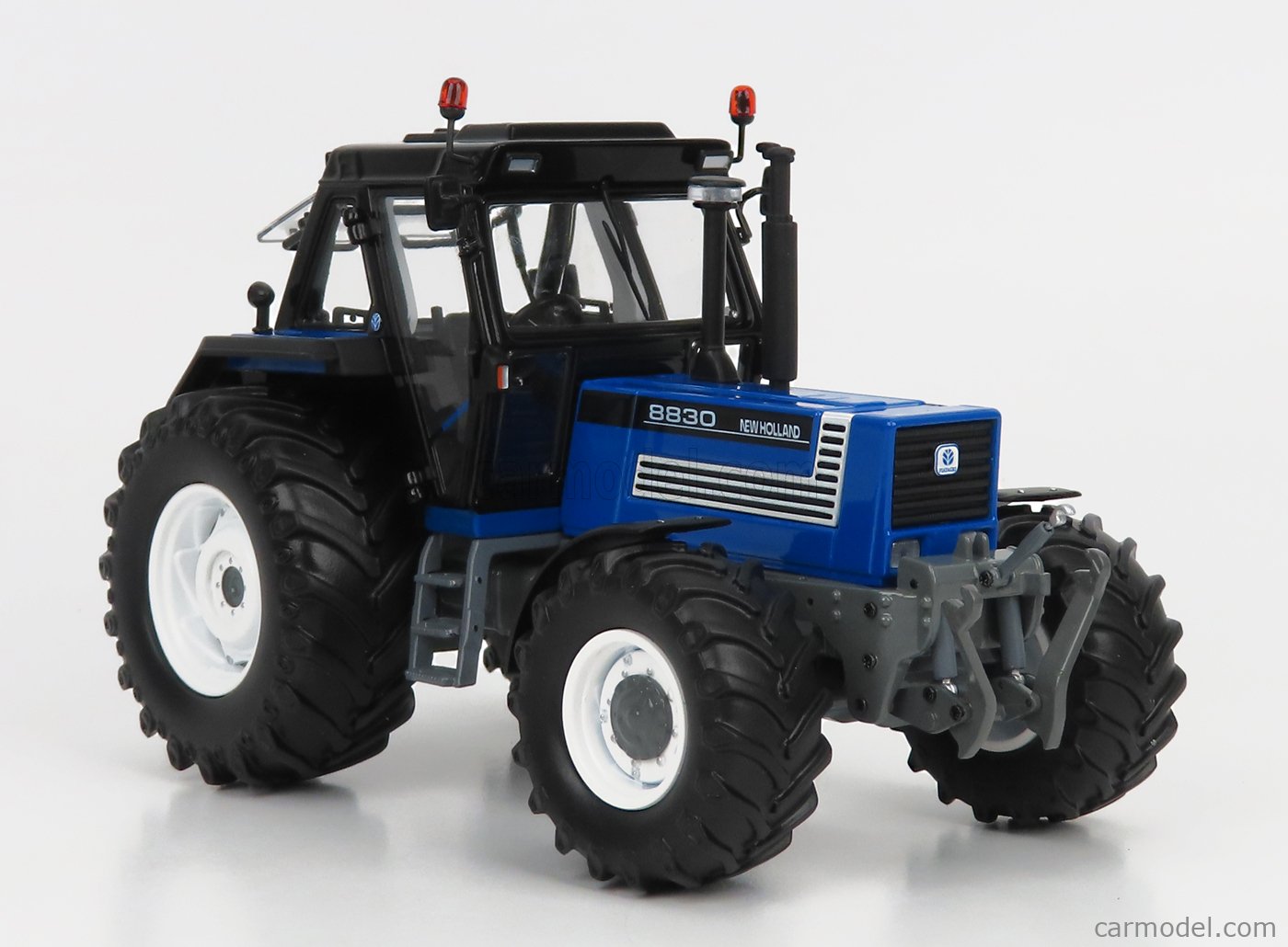 ROS-MODEL 302235 Escala 1/32 | NEW HOLLAND 8830 TRACTOR 1996 BLUE