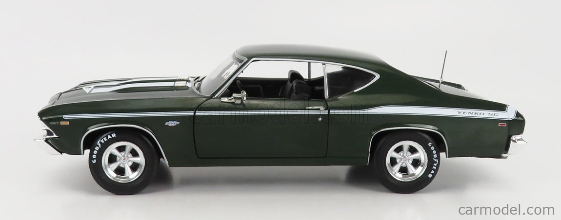 AUTOWORLD AMM1283/06 Scale 1/18 | CHEVROLET CHEVELLE YENKO COUPE 1969 GREEN