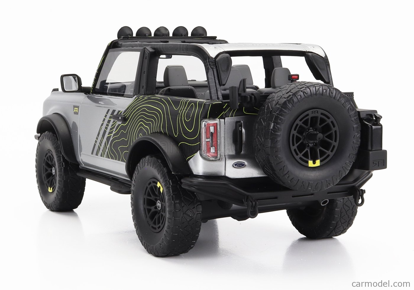 GT-SPIRIT GT404 Scale 1/18 | FORD USA BRONCO BY RTR 2022 SILVER BLACK