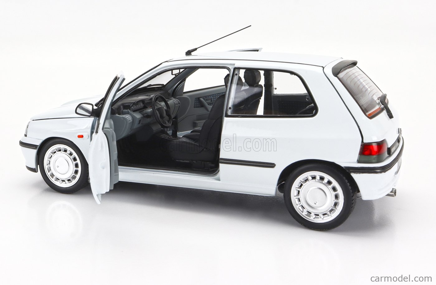 NOREV 185251 Scale 1/18 | RENAULT CLIO 16S S1 1991 WHITE