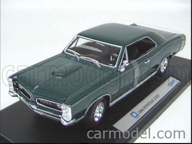 WELLY W9856 Scale 1/18 | PONTIAC GTO 1966 GREEN MET