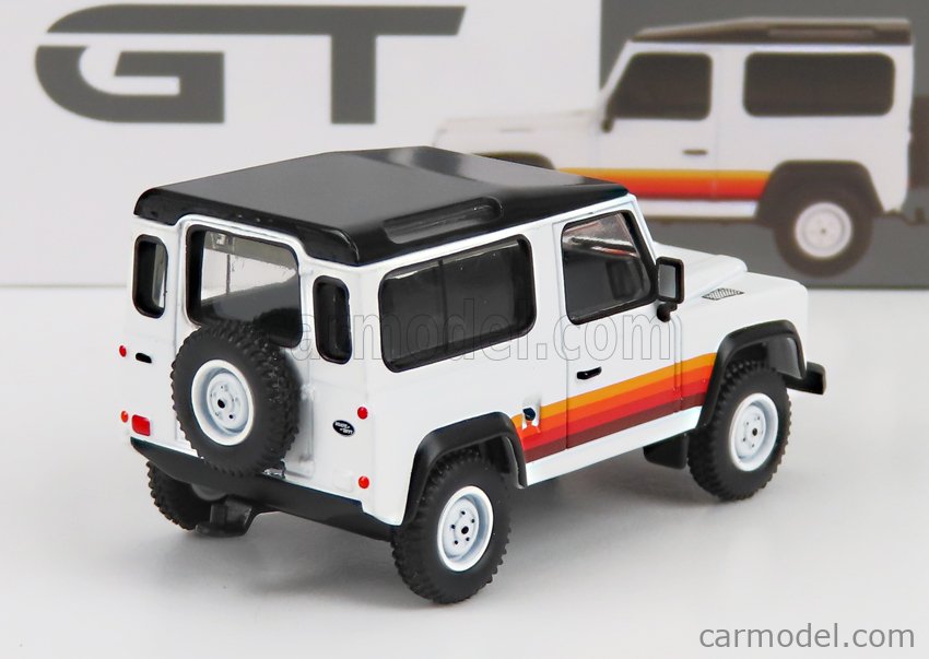 MINI-GT MGT00378-L Scale 1/64 | LAND ROVER DEFENDER 90 WAGON LHD 1983 WHITE
