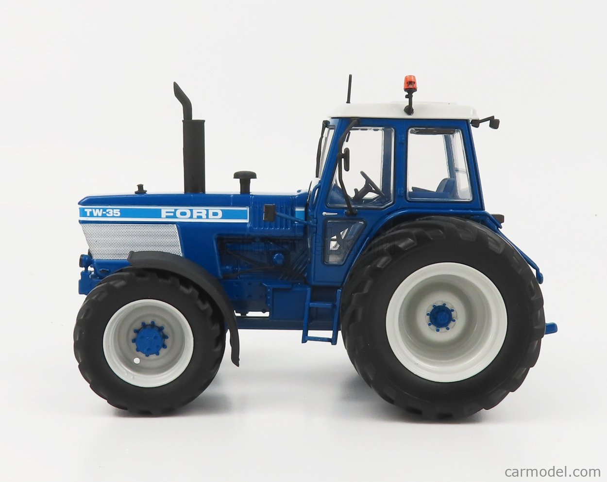 UNIVERSAL HOBBIES UH6431 Scale 1/32 | FORD USA TW-35 TRACTOR 1992 BLUE GREY