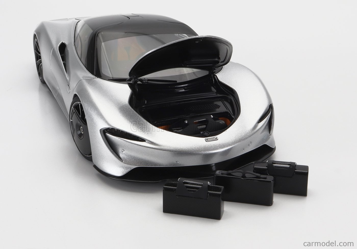 AUTOART 76090 Scale 1/18 | McLAREN SPEEDTAIL 2020 SUPERNOVA SILVER