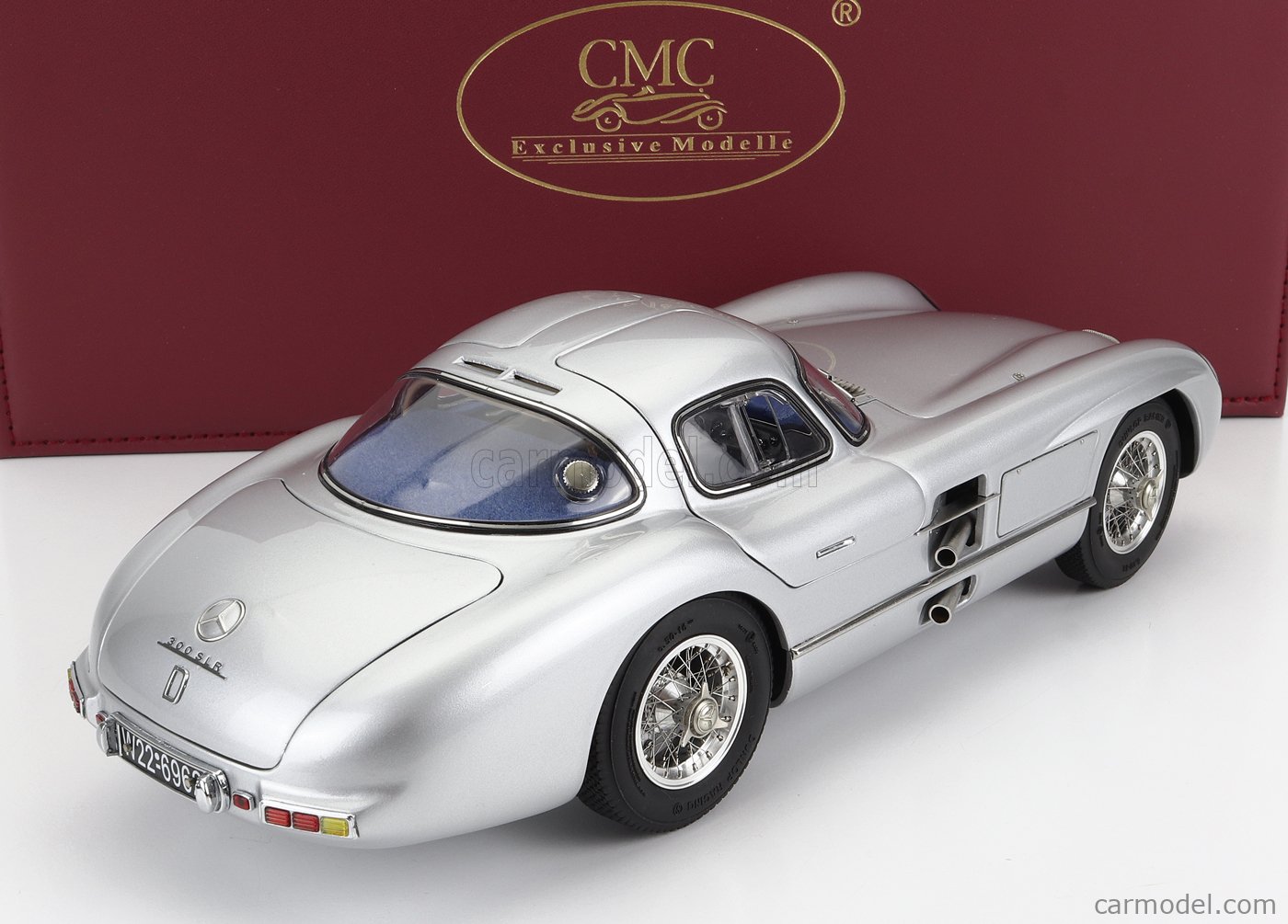 CMC M246 Scala 1/18 | MERCEDES BENZ 300 SLR UHLENHAUT COUPE 1955 WITH ...