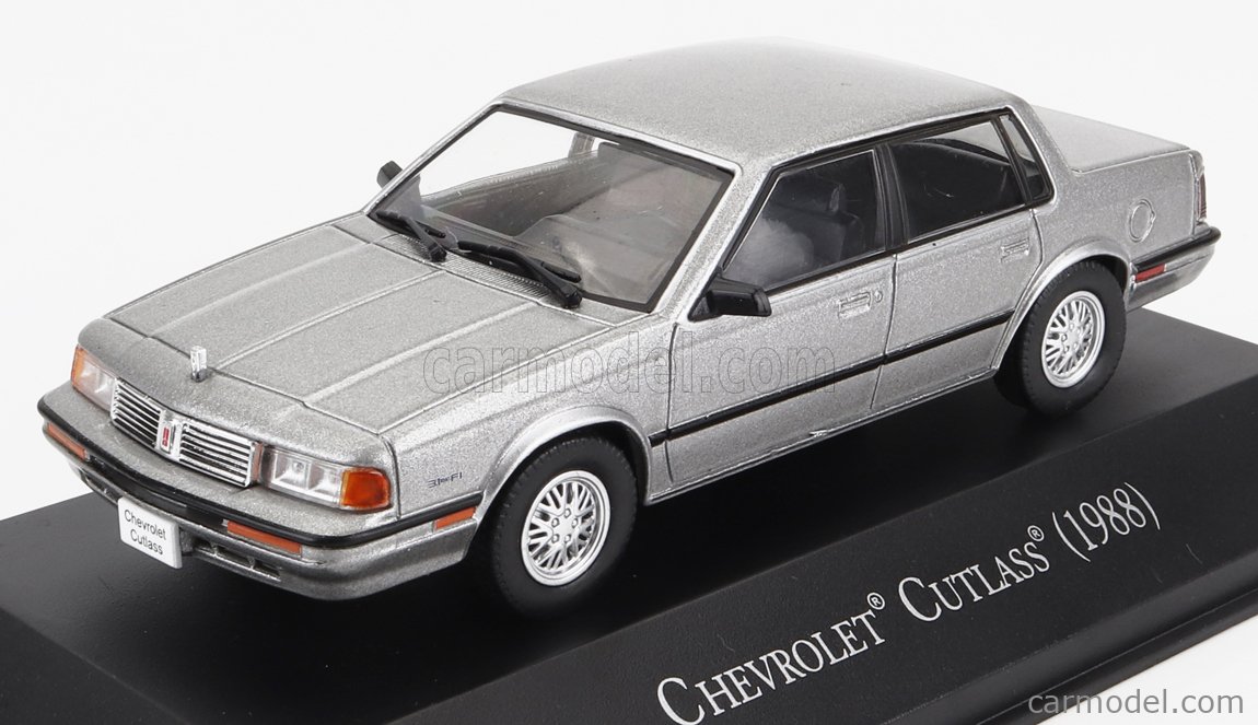 EDICOLA GRANDAUTOMEMOMEX016 Масштаб 1/43 | CHEVROLET CUTLASS 1988 SILVER