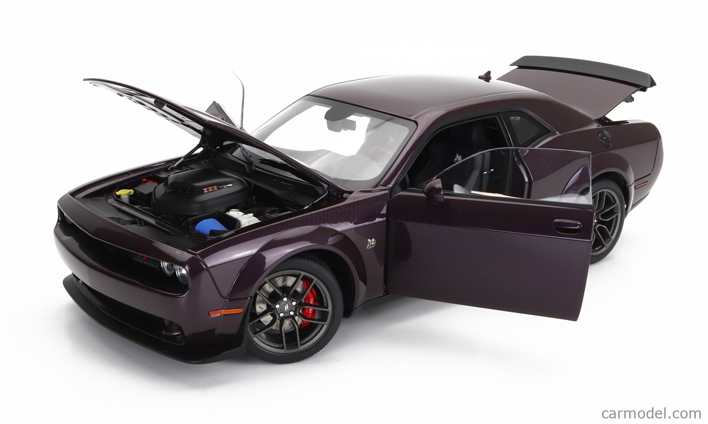 AUTOART 71771 Scale 1/18 | DODGE CHALLENGER R/T SCAT PACK WIDEBODY 2022 HELLRAISIN PURPLE