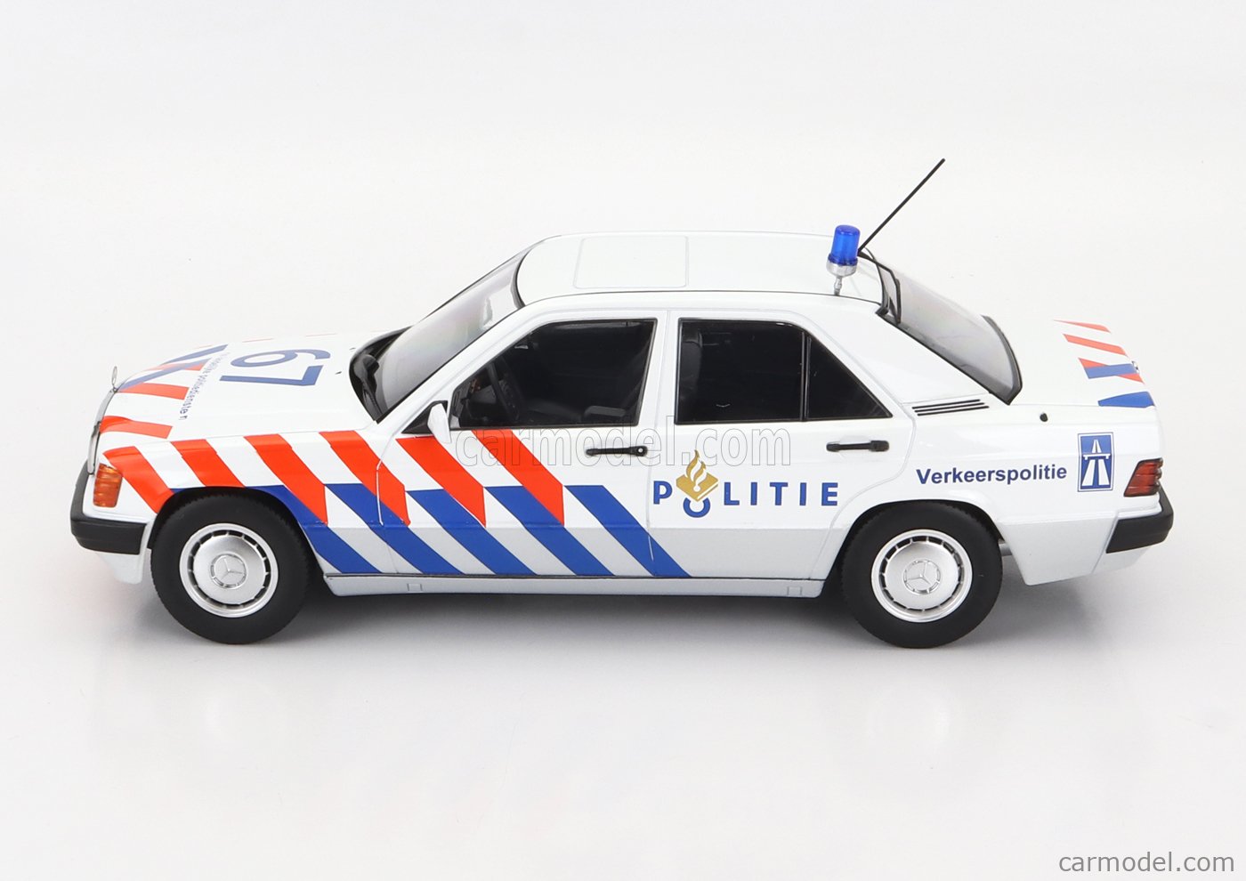 TRIPLE9 T9-1800315 Scale 1/18 | MERCEDES BENZ 190E (W201) N 67 POLICE ...