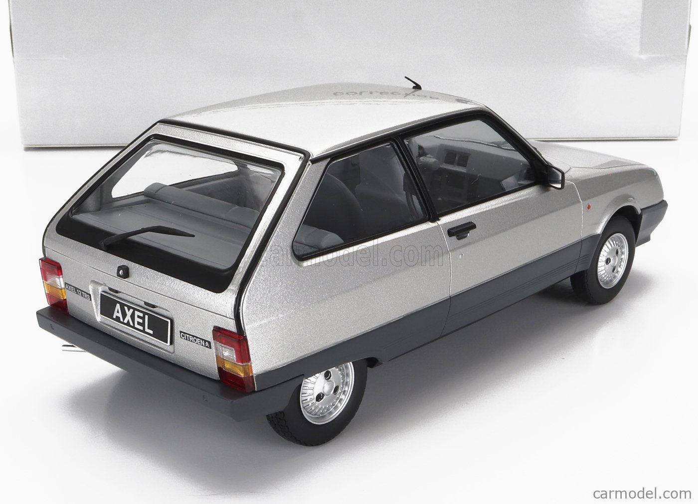 TRIPLE9 T9-1800335 Scale 1/18 | CITROEN AXEL 1990 SILVER