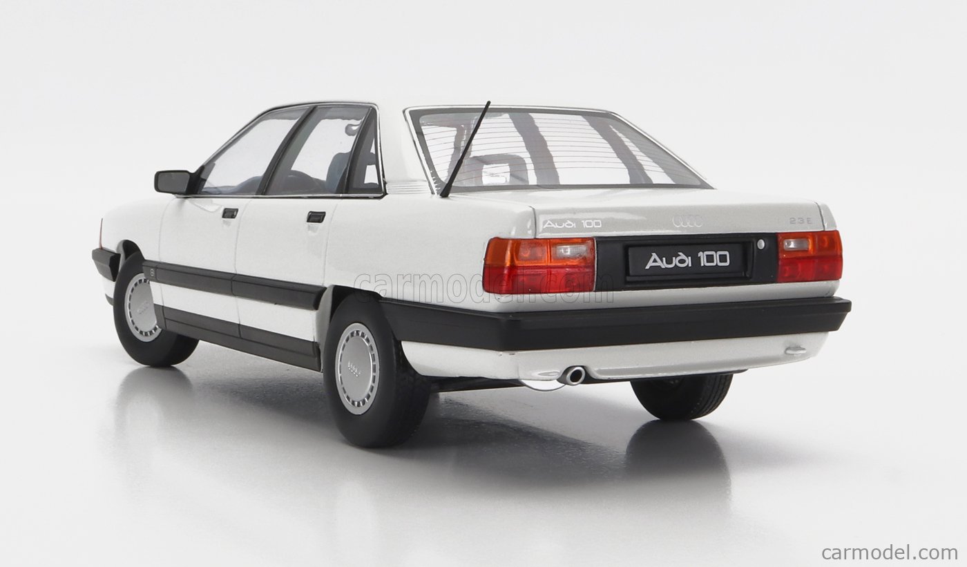 TRIPLE9 T9-1800353 Scale 1/18 | AUDI 100 (C3) 1989 WHITE