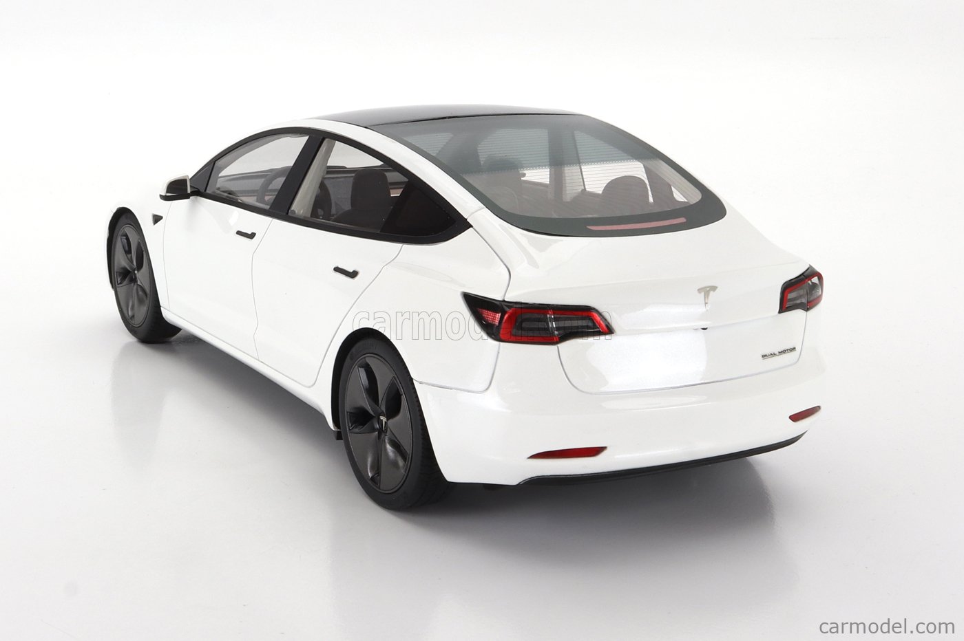 LS-COLLECTIBLES LS086C Scale 1/18 | TESLA MODEL 3 2021 PEARL WHITE MET