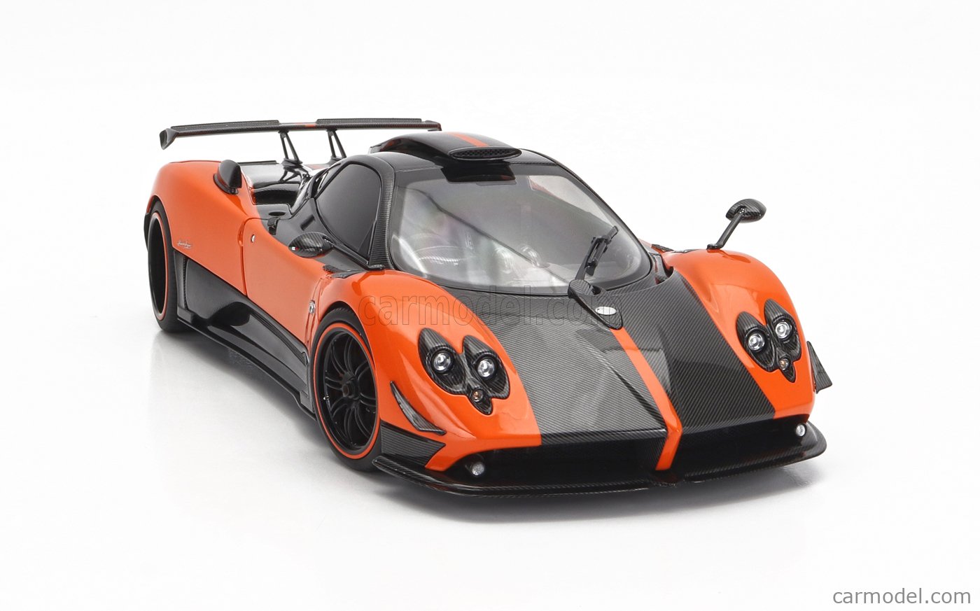 ALMOST-REAL ALM850603001 Scala 1/18 | PAGANI ZONDA CINQUE 2009 ORANGE ...