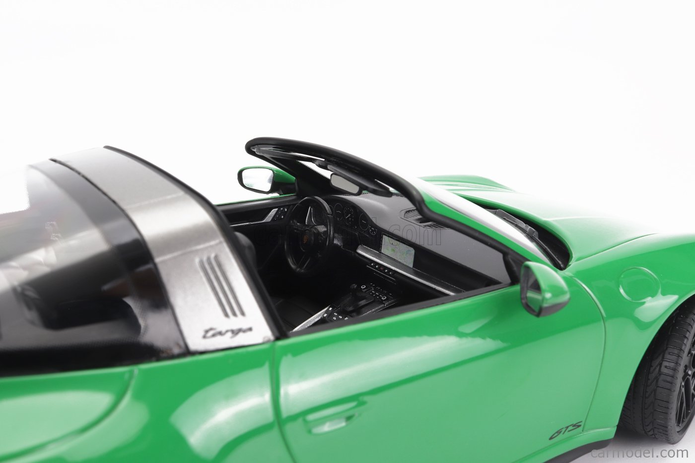 MINICHAMPS 155061065 Scale 1/18 | PORSCHE 911 992 TARGA 4 GTS SPIDER ...